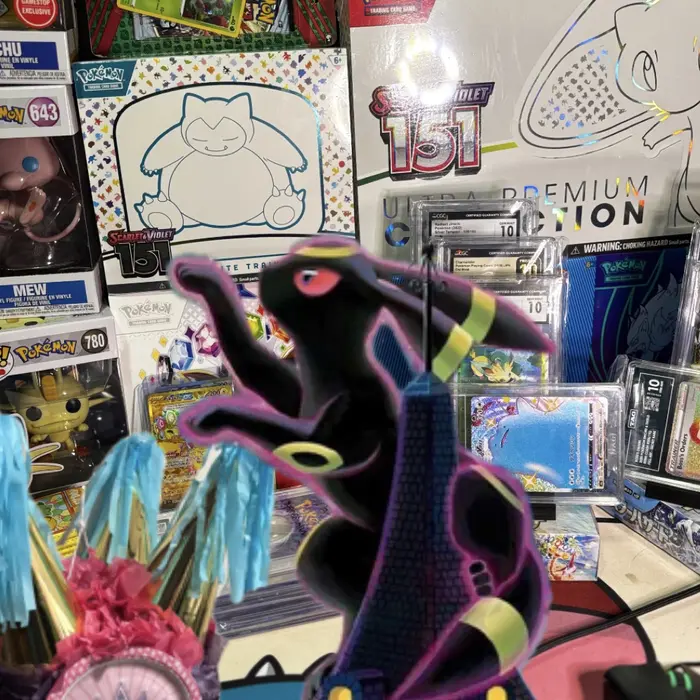 151 UPC PULL BOX. NEW TRUST PIÑATA 🪅 PSA9 MOONBREON INSIDE. 151